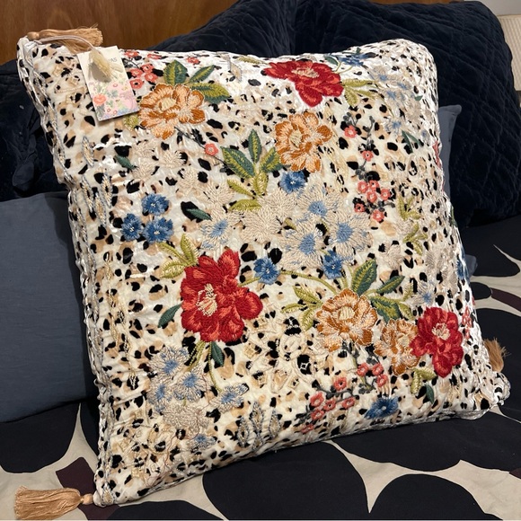Johnny Was | Bedding | Johnny Was Josephine Embroidered Velvet Pillow ...